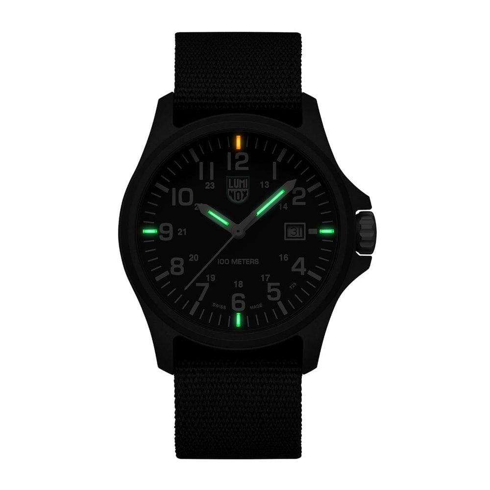 Luminox